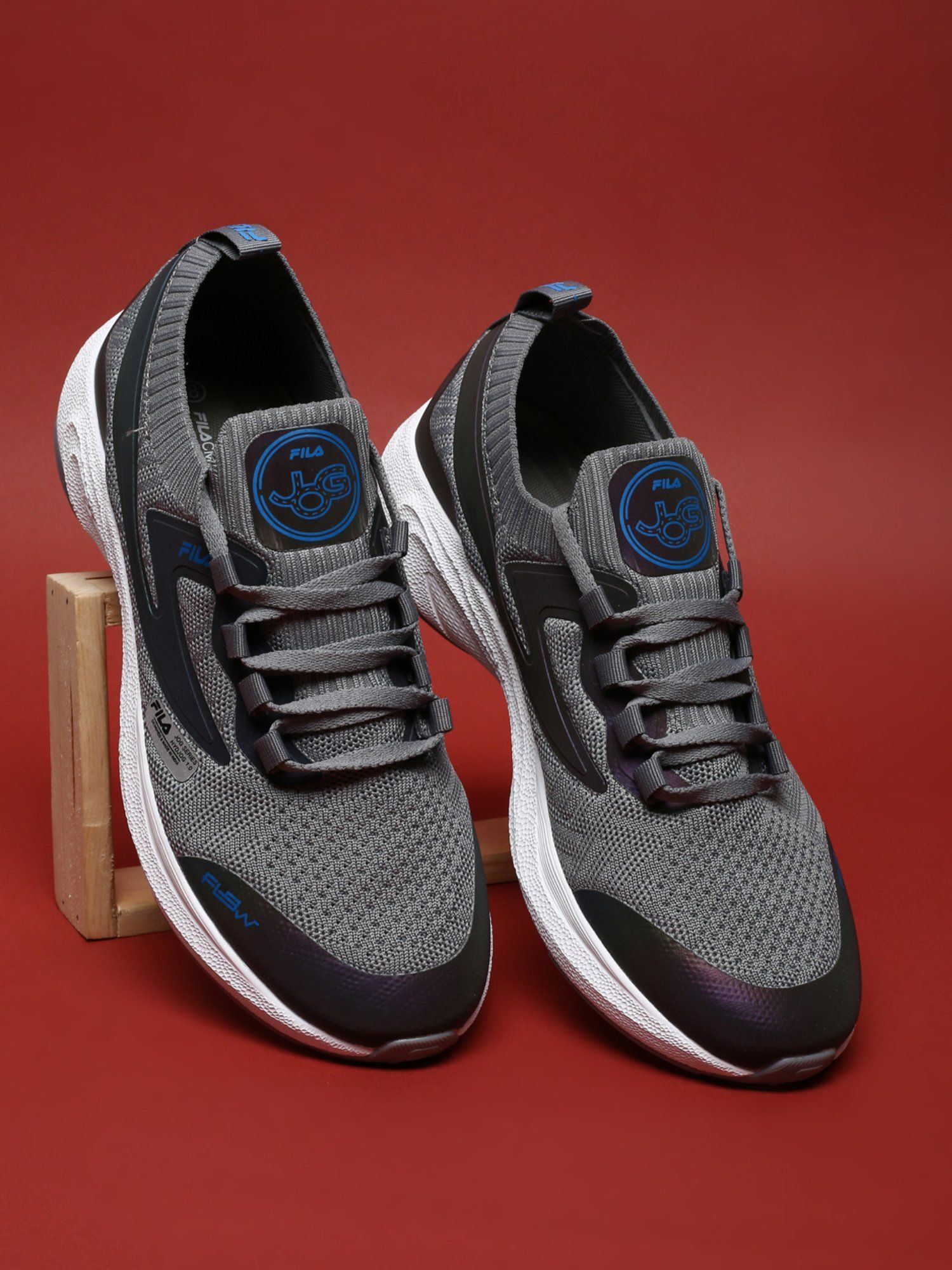 Jogger sports shoes store