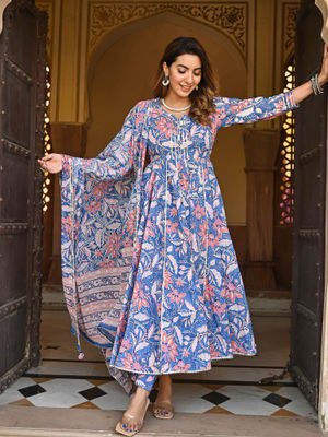 Buy Bunaai Blue Floral Handblock Printed Suit (Set of 3) online