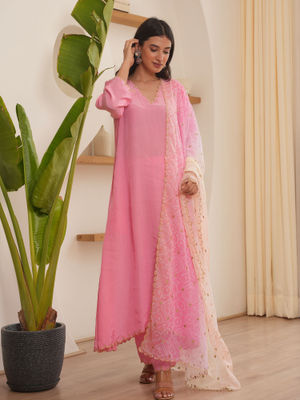 Buy ONEWE INDIA Quinn Pink Silk Kurta with Pant and Dupatta (Set of 3 ...