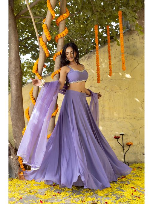 DEASHA INDIA - Buy Latest DEASHA INDIA Designs Online | Nykaa Fashion