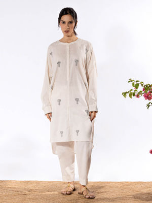 Buy PANTS AND PAJAMAS Off White Chikan Cotton Kurta Shirt & Salwar (Set ...
