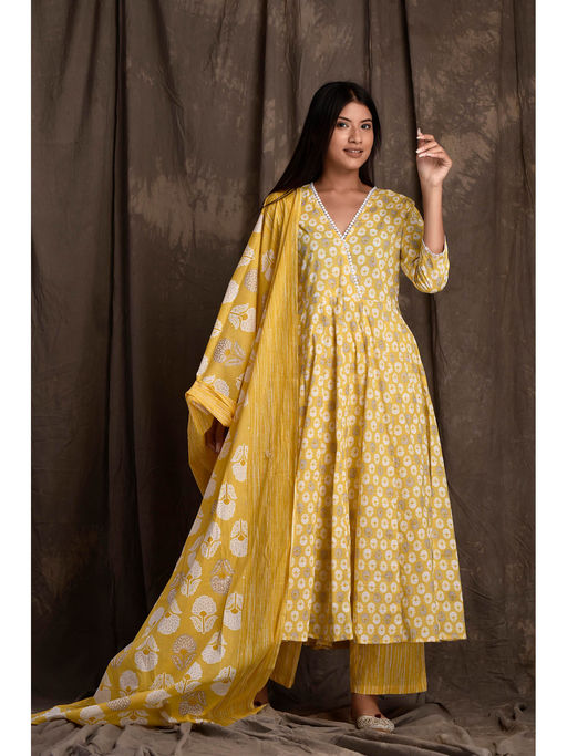 Mokshi - Buy Latest Mokshi Designs Online | Nykaa Fashion