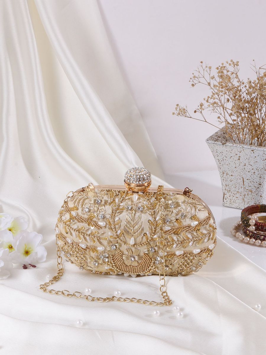 Buy Clutches for Women Online with Classy and Glamorous Designs