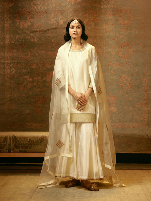 BRIH - Buy Latest BRIH Designs Online | Nykaa Fashion