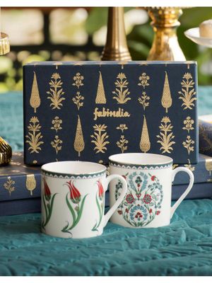Buy Fabindia Ceramic Decaled Avasa Mug Gift Set Online