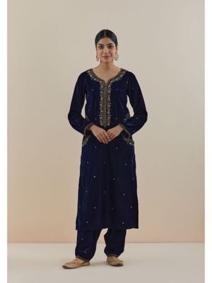 Buy MAKAAN.51 Royal Blue Hand Embroidered Velvet Kurta (Set of 2) Online