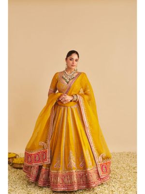 Buy Sheetal Batra Amara - Mustard Lehenga With Blouse And Dupatta Set ...