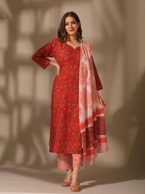 Buy DIMPLE DESIGN STUDIO Red Cotton Suit (Set of 3) Online