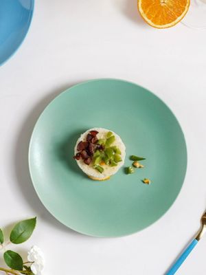 Buy Nestasia Microwave-Safe Matte Green Round Ceramic Snack Plate 8 ...