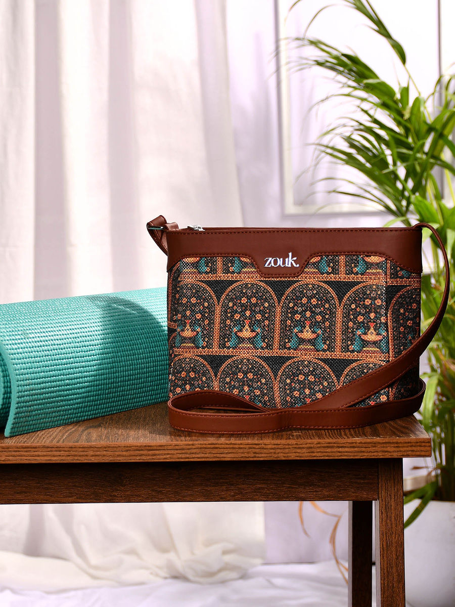 Buy Zouk Bags For Women & Men At Discounts Above 60%