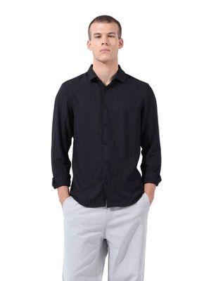 Buy The Indian Garage Co Men Regular Fit Textured Cutaway Collar Shirt ...