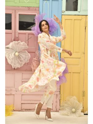 Buy Naav Printed Inaya Co-Ord (Set of 2) Online