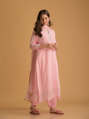 Buy DIMPLE DESIGN STUDIO Light Pink Crepe Suit (Set of 3) Online