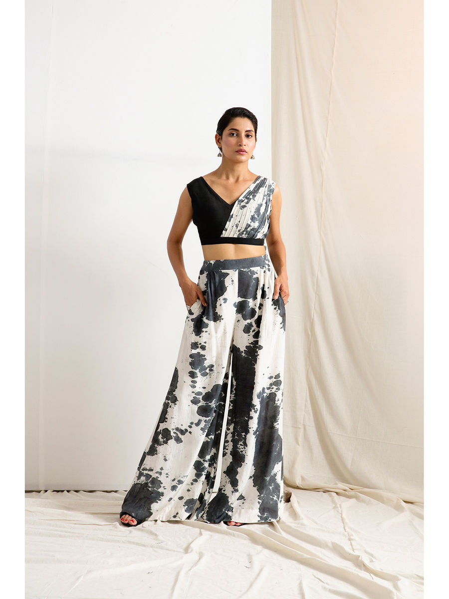 Buy Pre Draped Sarees Online with Classy and Easy to Wear Designs