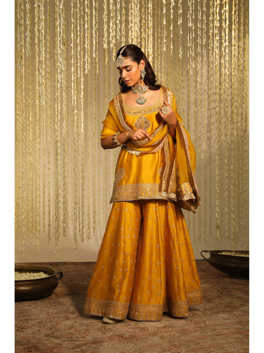 Sheetal Batra - Buy Latest Sheetal Batra Designs Online | Nykaa Fashion