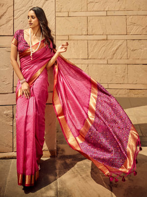 Buy Elora Rose Pink Pure Bandhej Printed Weaving Silk Saree with ...