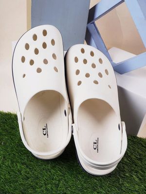 Buy Carlton London Men Off White Classic Clogs Online