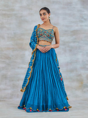 STUDIO BAGECHAA Lehenga Choli : Buy STUDIO BAGECHAA Chameli Bridal ...