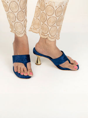 Buy Tic Tac Toe Blue Velvet Angootha Block Heels Online