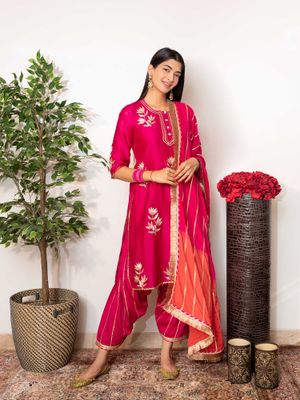 Buy Maison Shefali Ulfat Surkh Chanderi Silk Kurta Salwar (Set of 3) Online