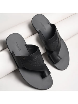 Buy REGAL Black Men Casual One Toe Sandals (UK 6) Online