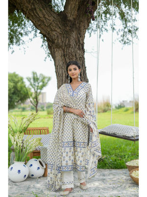 Buy Pink Cactii Badal Off White Kurta & Pant with Dupatta (XXS) Online