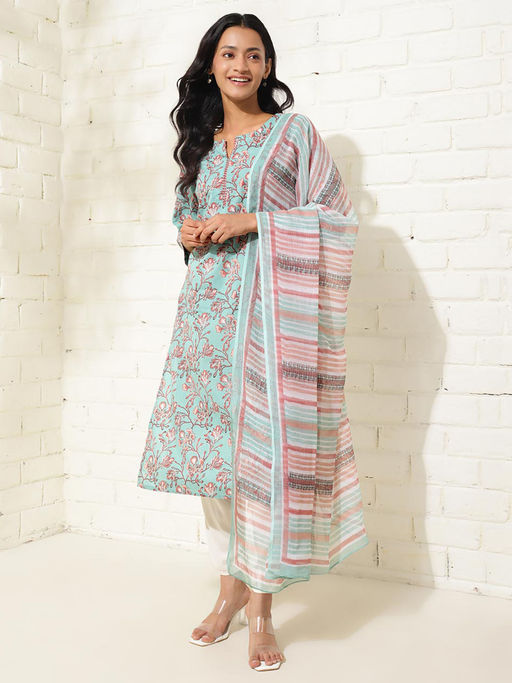 Buy Fabindia Collection At Upto 60% Off Online In India