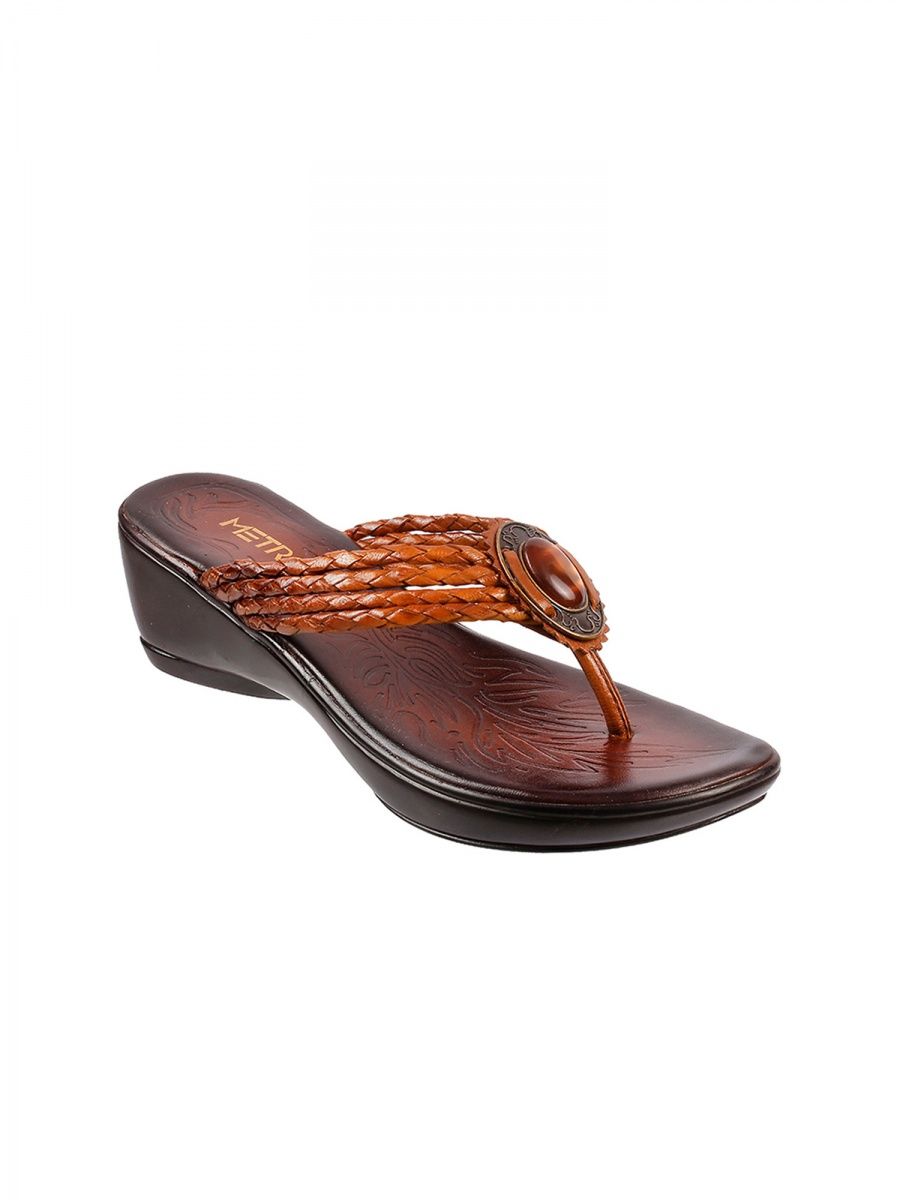 Metro Clothing - Buy Latest Metro Designs Online | Nykaa Fashion