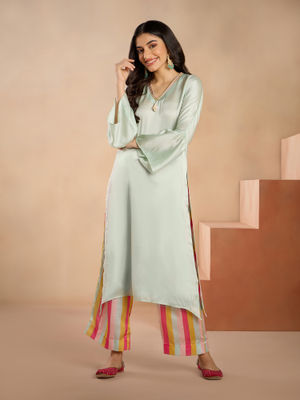 Buy Gajra Gang Golabar Green Embellished V Neck Kurta GGKUR27 Online