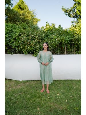 Buy AYAKA Mel Green Gathered Kurta (Set of 2) Online