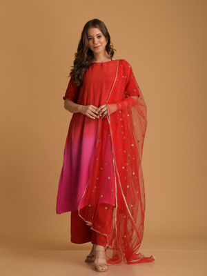 Buy DIMPLE DESIGN STUDIO Red Rani Shaded Suit (Set of 3) Online