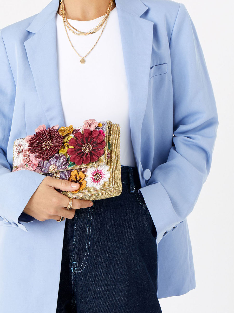 Buy Clutches for Women Online with Classy and Glamorous Designs