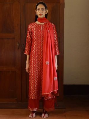Buy Ganga Fashions Tango Red Woven Silk Kurta & Pant with Dupatta (Set ...