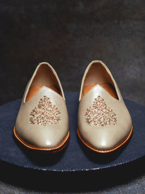 Buy Kavith Sainaani Bone Embroidered Jutti Online