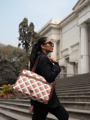 Buy Zouk White Women Structured Shoulder Bag Online