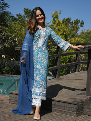 Bunaai Salwar Suits and Sets : Buy Bunaai Elfin Mist Cotton Suit (Set ...