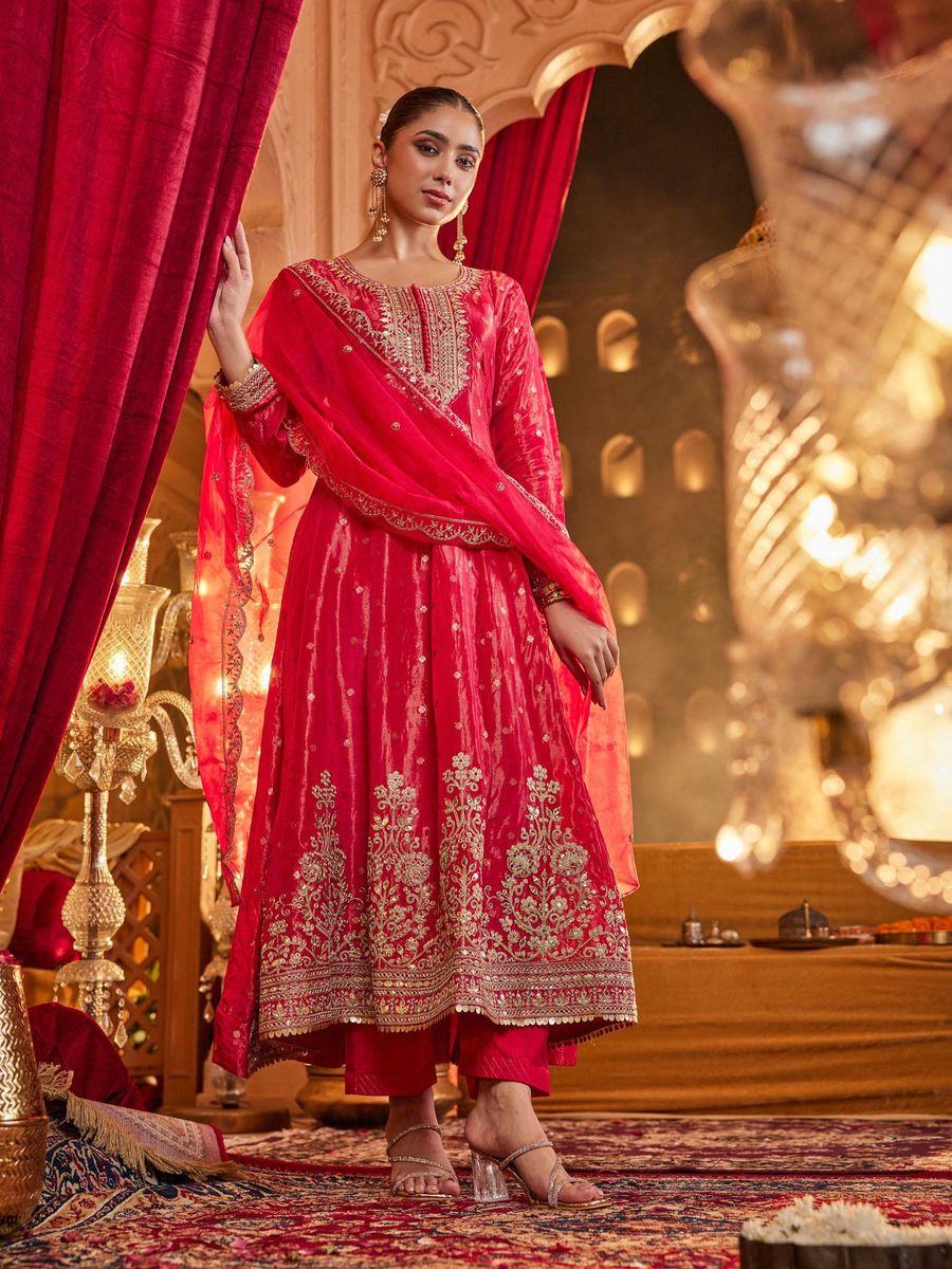 Label S4U - Buy Latest Label S4U Designs Online | Nykaa Fashion