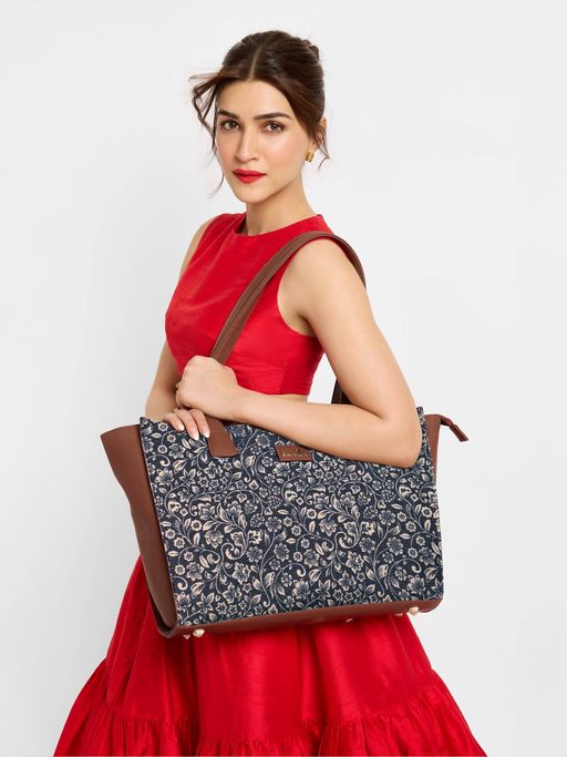Buy Zouk Bags For Women & Men At Discounts Above 60%