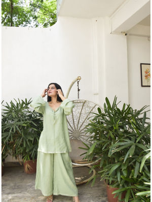 Buy VAAGO INDIA Disha Solid Kurta and Pant (Set of 2) (XXS) Online