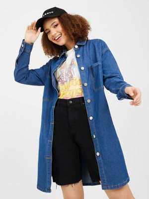 Buy Styli Regular Fit Long Line Denim Jacket Online