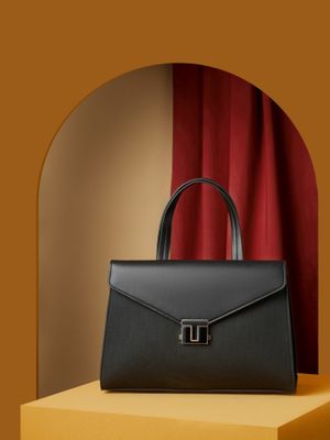 Buy Inc.5 Women Black Textured Pu Structured Handheld Bag Online