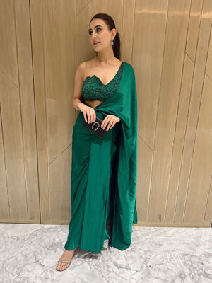 Buy Glamique by Gungun Green One Shoulder Saree with Stitched (XS) Online