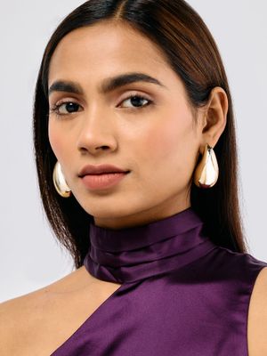 Buy Pipa Bella by Nykaa Fashion Gold Oversized Tear Drop Stud Earrings ...