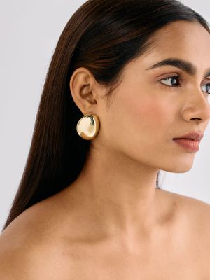 Buy Pipa Bella by Nykaa Fashion Gold Solid Statement Stud Earrings Online