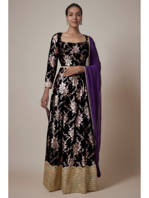 Buy PHATAKAA Black Vark Lehenga with Blouse and Dupatta (Set of 3) (XS ...