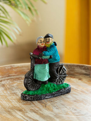 Buy ExclusiveLane Italian Old Cycling Couple Modern Decorative ...