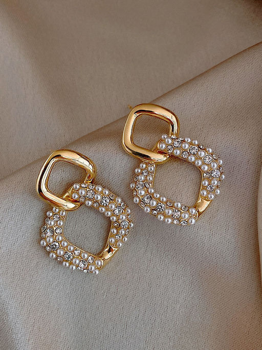 Buy Earrings For Women Online From Over 30,000+ Options in India