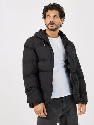 Buy Styli Men Quilted Hooded Heavy Puffer Jacket with Front Zip Black ...