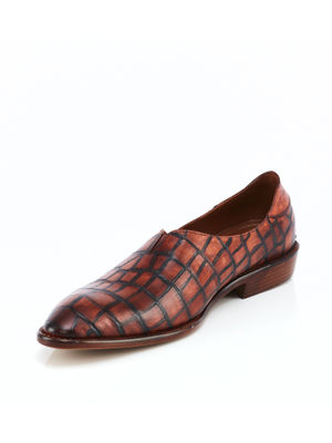 Buy Kavith Sainaani Lava Textured Juttis Online