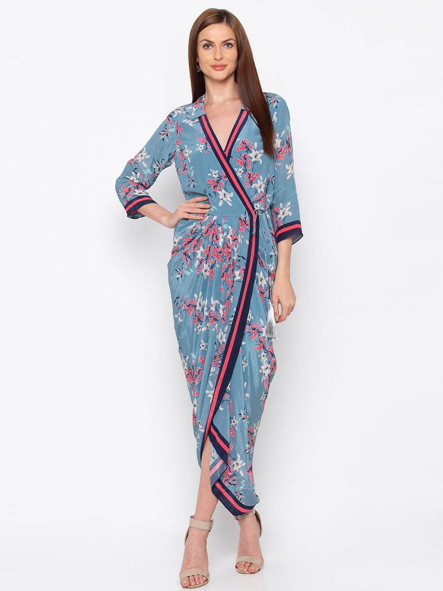 Buy Maxi Dresses for Women Online with Trendy and Flattering Designs